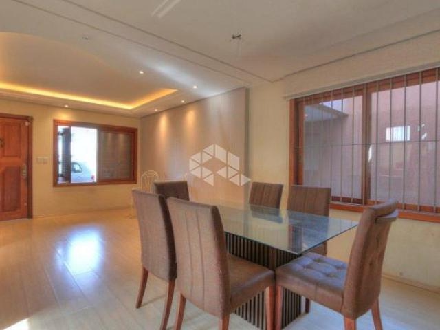 Casa com 323 m² e 5 quartos à venda no bairro Tristeza