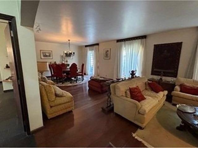 Casa com 326 M² com 4 dormitórios Alto da Lapa