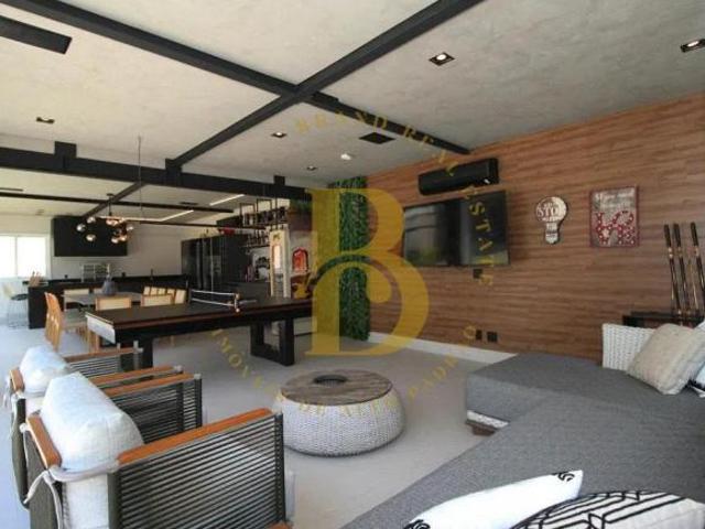 Casa com 330 m², 4 quartos sendo 2 suítes à venda no bairro Brooklin Velho