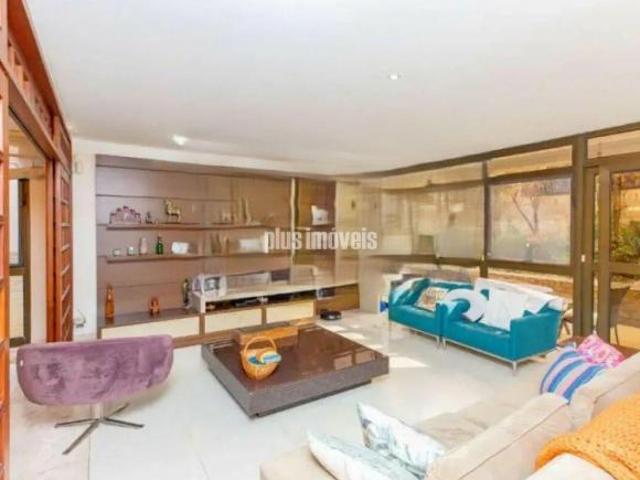 Casa com 352 m², 5 quartos sendo 3 suítes 4 vagas no jardim da saúde