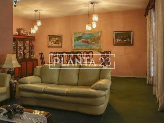 Casa com 360 m², 3 quartos à venda no bairro Lapa