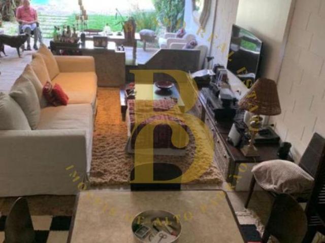 Casa com piscina, 340m², 3 suítes, 3 vagas e quintal á venda no Campo Belo