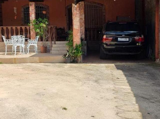 Casa com 360 m² e 3 quartos à venda em Minascaixa