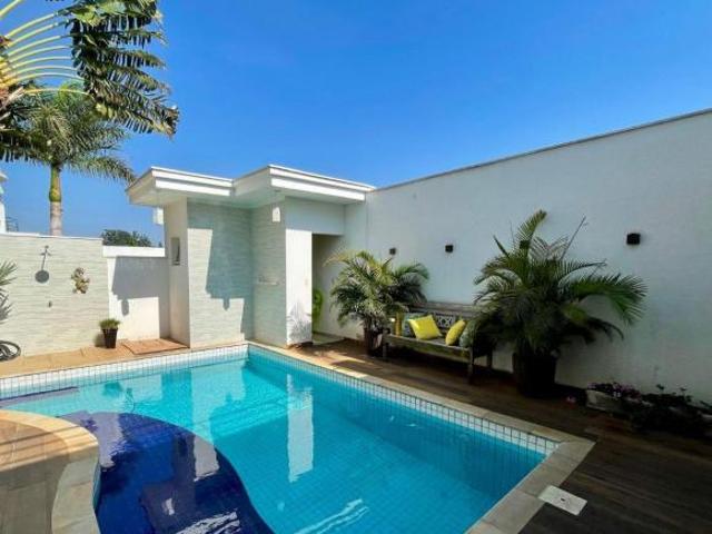 Casa com 360 m² e 4 quartos à venda R$ 2.500.000 Condomínio Lago da Boa Vista