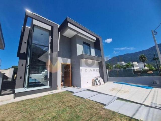 Casa com 360 m² e 5 quartos à venda em Massaguaçu