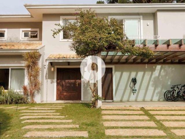 CASA COM 369M² DE ÁREA CONSTRUÍDA EM TERRENO DE 1.193M² NO VISTA ALEGRE 4 SUÍTES