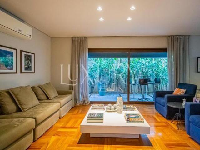 Casa com 373 m², 3 quartos sendo 3 suítes à venda no bairro Alto de Pinheiros