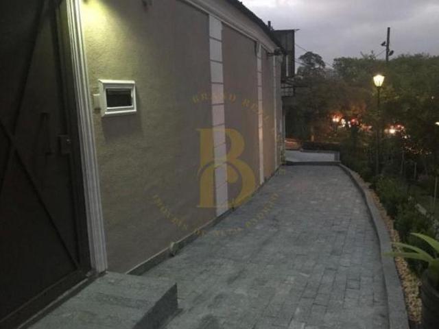 Casa com 376 m², 5 quartos sendo 3 suítes à venda no bairro Lapa