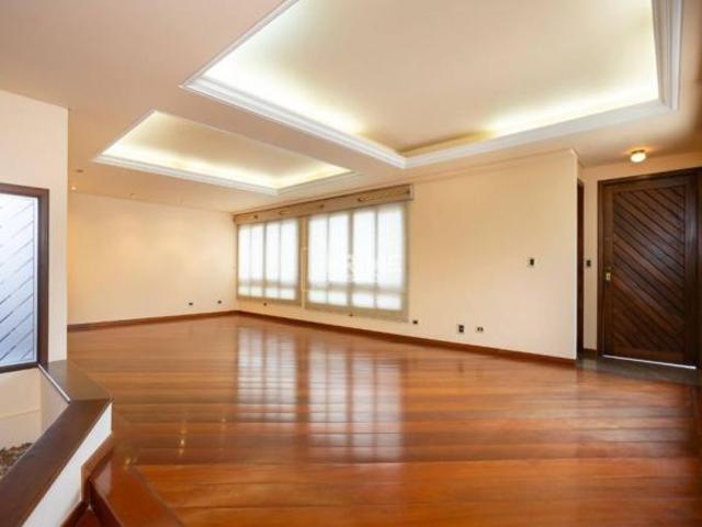 Casa com 393m² privativos no Campo Comprido 4 quartos 2 suítes