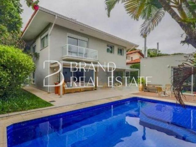 Casa com 397 m², 4 quartos sendo 4 suítes à venda no bairro Alto de Pinheiros