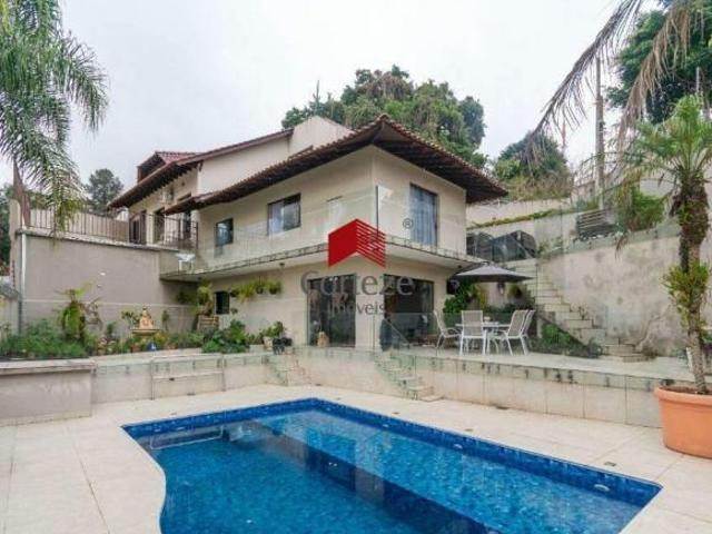 Casa com 399m² 3 quartos, à venda, no bairro Pilarzinho em Curitiba