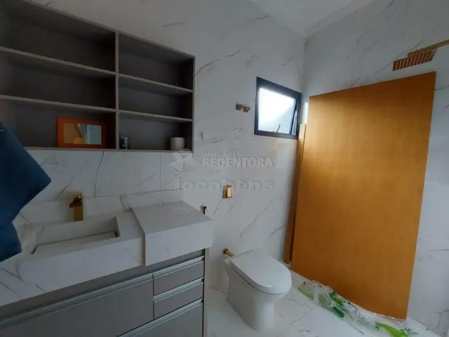 Casa com 3 Domitórios no Villaggio Donzellini Casa Venda