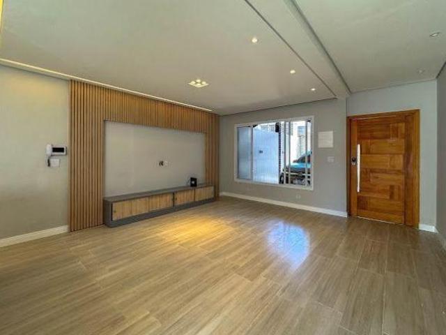 Casa com 3 Dorm com piscina Canto do Forte Cod: 207803