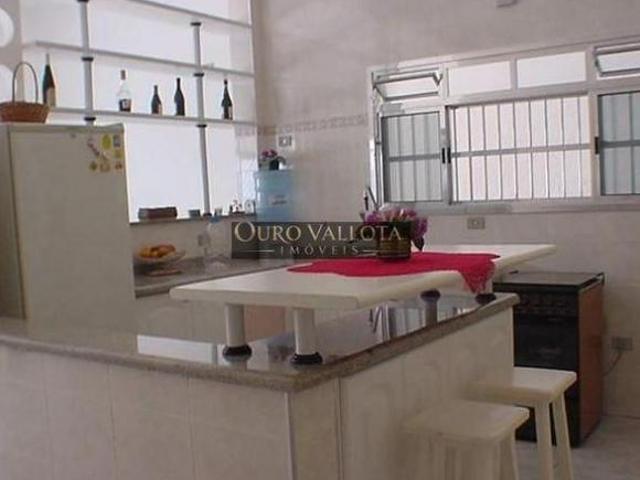 Casa com 3 dorm. CA 220516M