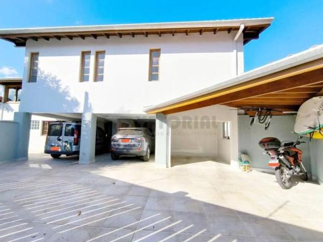 Casa com 3 dorm. à venda, 340 m² por R$ 2.700.000,00 Indaiá Caraguatatuba/SP