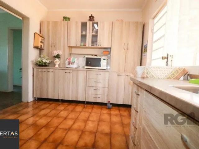 Casa com 3 dormitórios no bairro Cristo Redentor