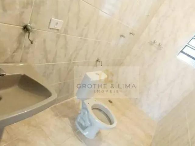 Casa com 3 dormitórios e 80m² no bosque dos eucaliptos