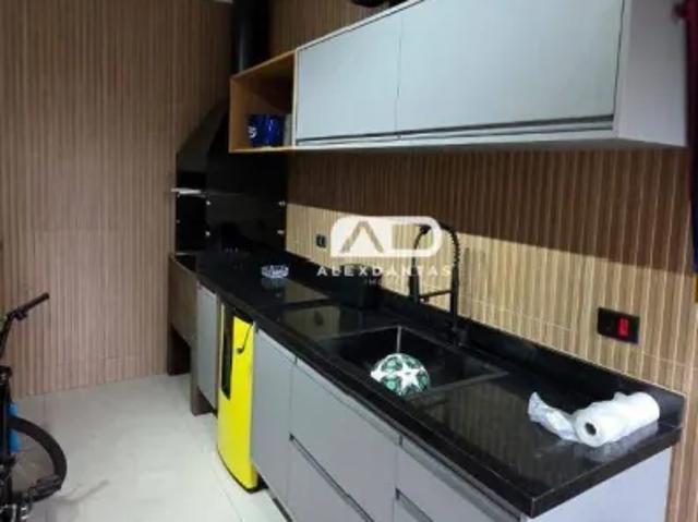 Casa com 3 dormitórios para alugar, 290 m² por R$ 8.450,00/mês Vila Camilópolis Santo André/SP
