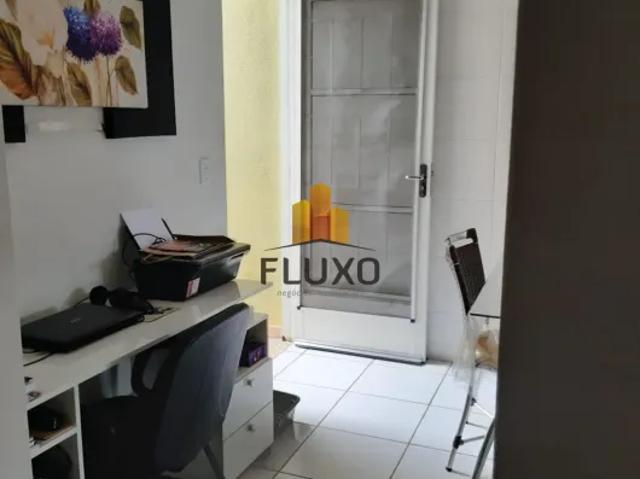 Casa com 3 dormitórios para venda no bairro JARDIM DONA LILI