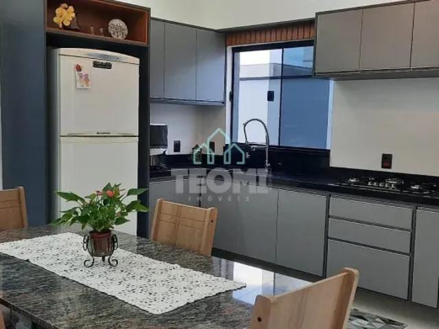 Casa com 3 dormitórios à venda, 146 m² por R$ 790.000,00 Parque São Luís Taubaté/SP