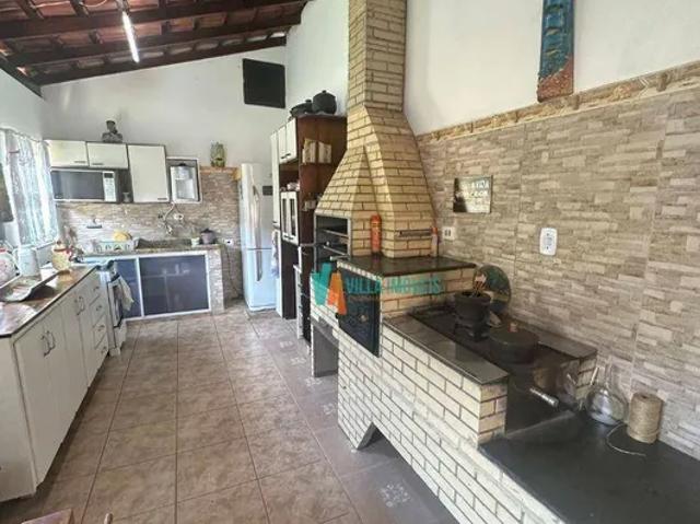 Casa com 3 dormitórios à venda, 165 m² por R$ 870.000 Jardim Britânia Caraguatatuba/SP