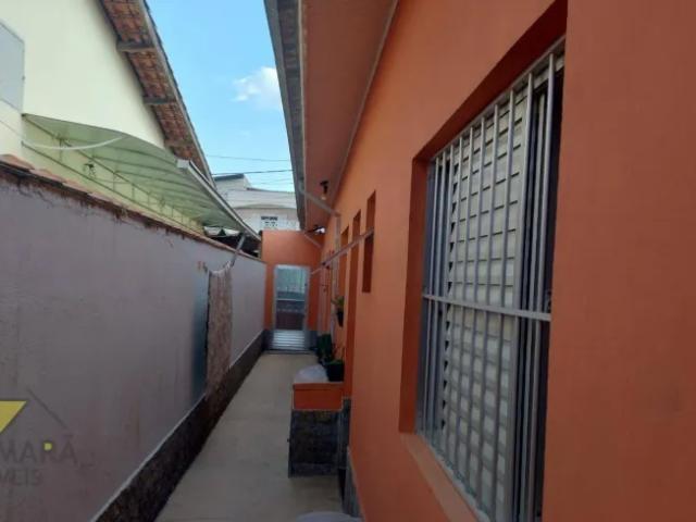 Casa com 3 dormitórios à venda, 102 m² por R$ 469.999,99 Parque Maria Helena Suzano/SP