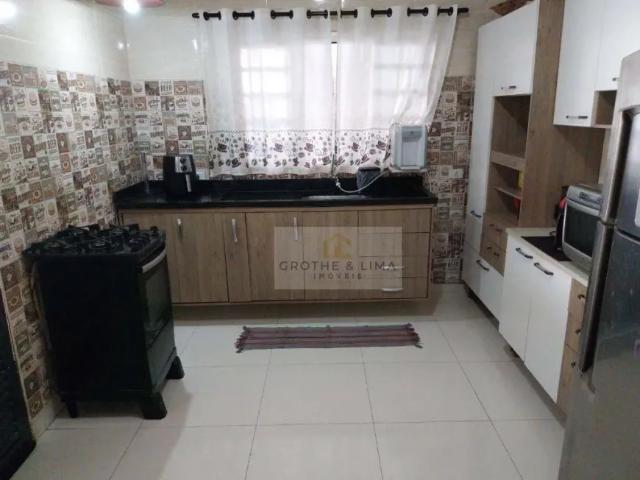 Casa com 3 dormitórios à venda, 118 m² por R$ 400.000,00 Santana São José dos Campos/SP