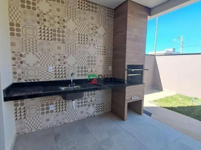 Casa com 3 dormitórios à venda, 129 m² por R$ 850.000,00 Condomínio Malibu Caçapava/SP