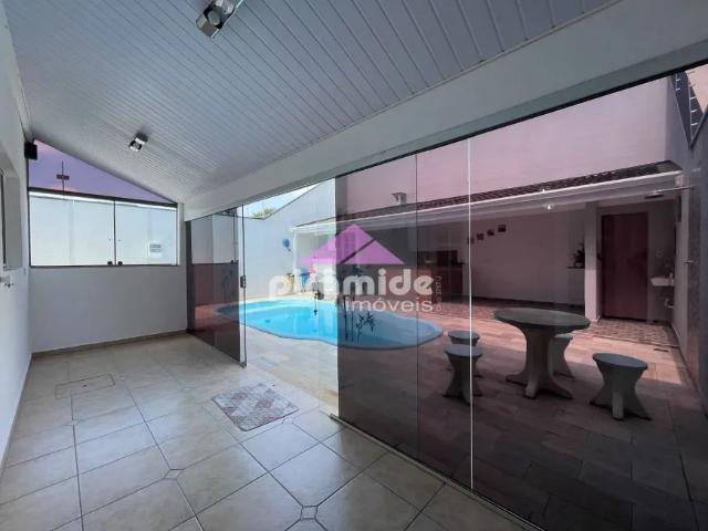 Casa com 3 dormitórios à venda, 242 m² por R$ 1.050.000,00 Villa Branca Jacareí/SP