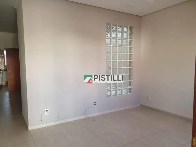 Casa com 3 dormitórios à venda, 200 m² por R$ 690.000 Jardim Oasis Taubaté/SP