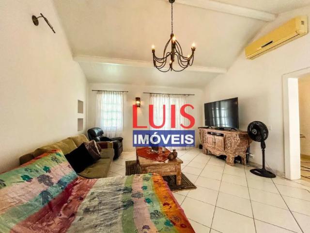 Casa com 3 dormitórios à venda, 200 m² por R$ 1.700.000,00 Itaipu Niterói/RJ