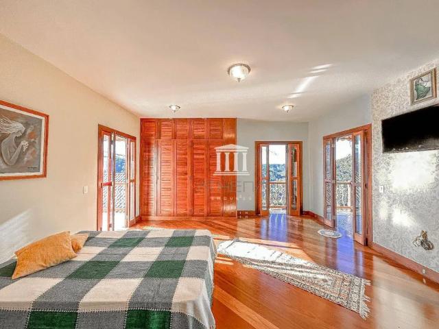 Casa com 3 dormitórios à venda, 344 m² por R$ 1.500.000,00 Golfe Teresópolis/RJ