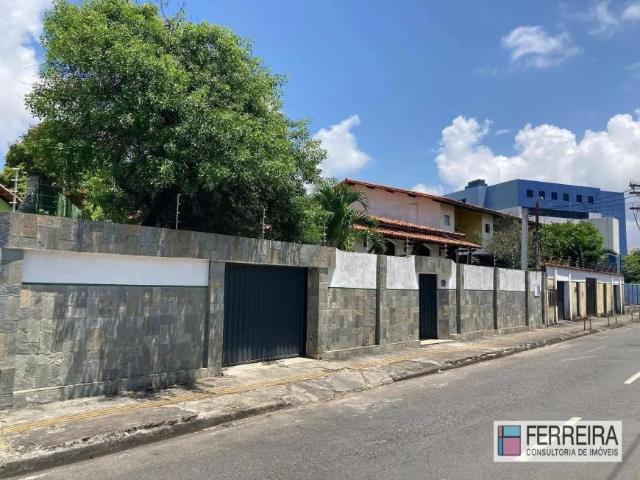 Casa com 3 dormitórios à venda, 510 m² por R$ 1.560.000,00 Stiep Salvador/BA