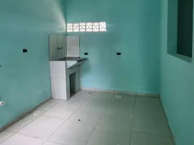 Casa com 3 dormitórios à venda, 100 m² por R$ 400.000,00 Parque das Flores São Paulo/SP