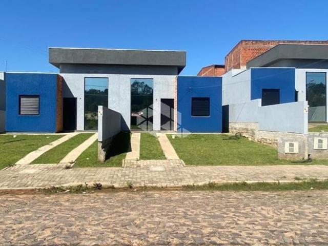 Casa com 3 dormitório, 2 banheiros, Bairro Campestre, São Leopoldo