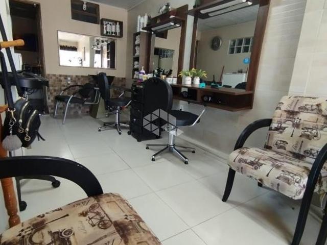 Casa com 3 dormitório, 2 banheiros, piscina aquecida e placa solar à Venda em Santana do Livramento