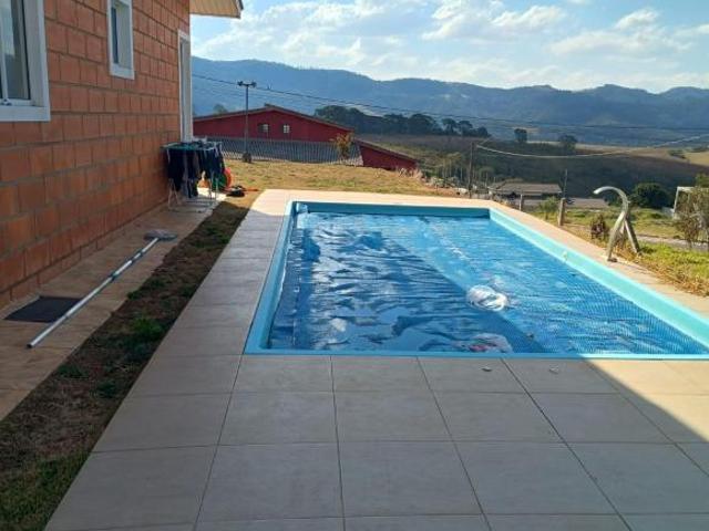 Casa com 3 Dormitório em condomínio de alto padrão Vargem SP