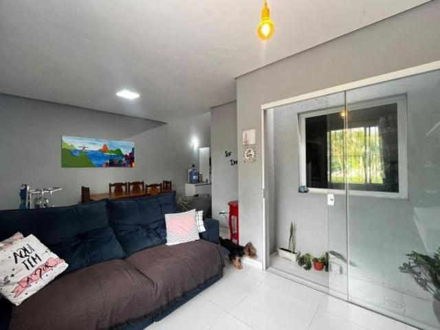 CASA COM 3 DORMITÓRIOS NA HÍPICA