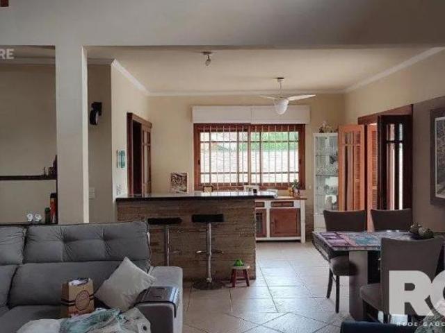 Casa com 3 dormitórios na Rua, Paulo Madureira Coelho, proximo ao novo Cesto, Mo