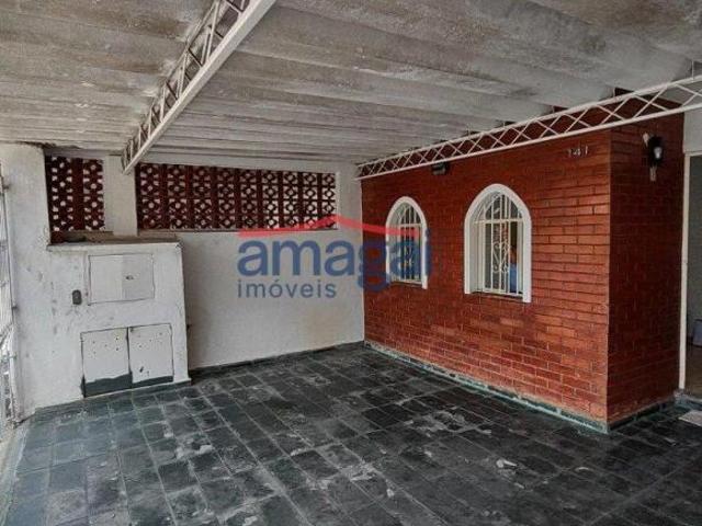 Casa com 3 dormitórios na Vila Martinez