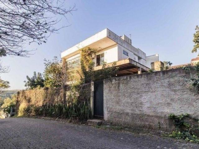 Casa com 3 dormitórios no bairro Vila Nova