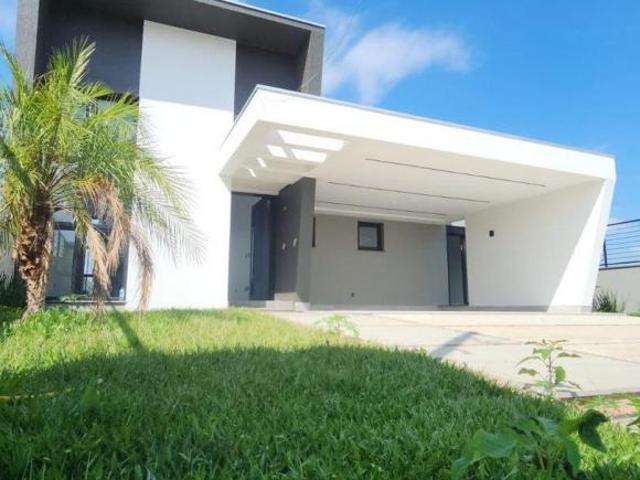 Casa com 3 dormitórios no bairro Ana Rech