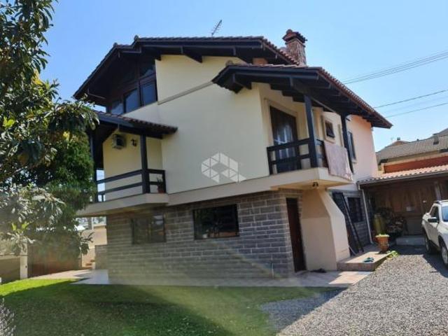 Casa com 3 dormitórios no Bairro Bela Vista