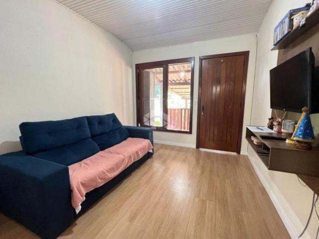 Casa com 3 dormitórios no bairro Castelo Branco