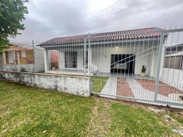 Casa com 3 dormitórios no Bairro Esmeralda