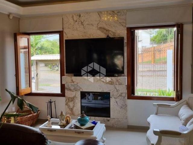 Casa com 3 dormitorios no bairro Espirito Santo Porto Alegre