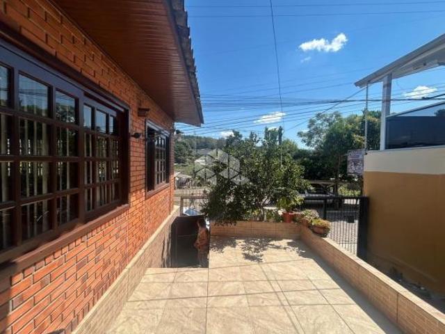 Casa com 3 dormitórios no bairro Industrial