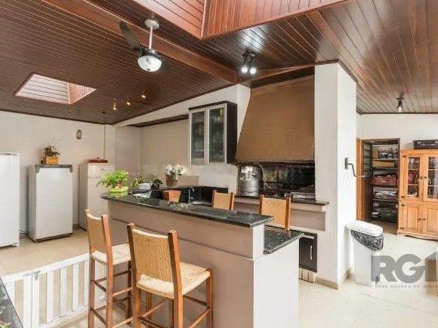 Casa com 3 dormitórios no bairro Jardim Lindóia