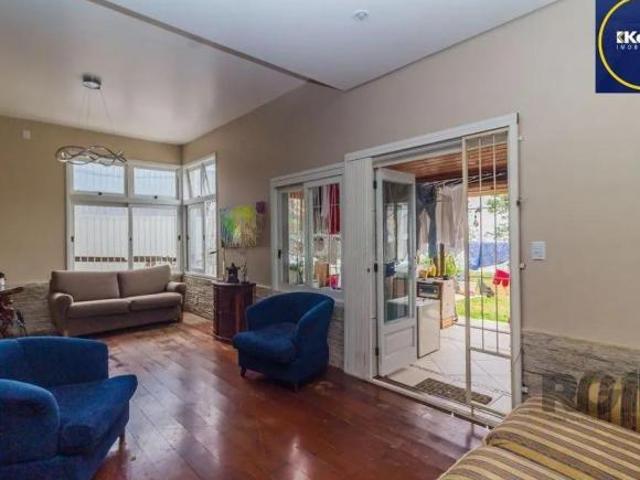 Casa com 3 dormitórios no bairro Nonoai
