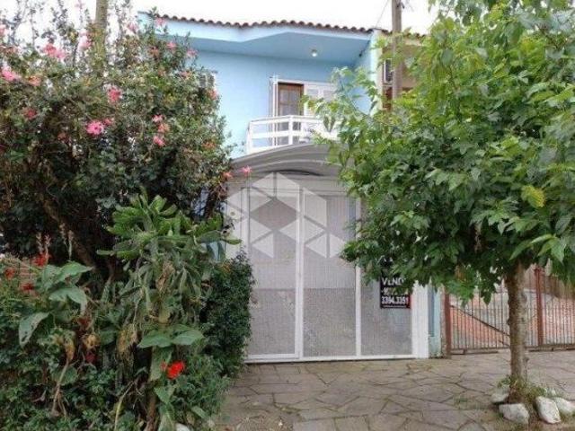 Casa com 3 dormitórios no bairro Serraria em Porto Alegre